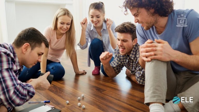 Tablero de comparación de los tiempos del pasado en español